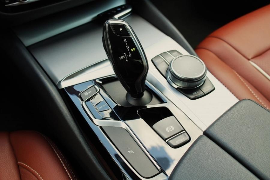 Brūns BMW 520 2018 Rīga, ar dzinēja tilpumu 2.00 L un nobraukumu 230 tūkst. km par 21500 €, foto 33 vietnē AUTOMOTO.COM.LV