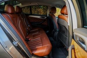 Brūns BMW 520 2018 Rīga, ar dzinēja tilpumu 2.00 L un nobraukumu 230 tūkst. km par 21500 €, foto 36 vietnē AUTOMOTO.COM.LV