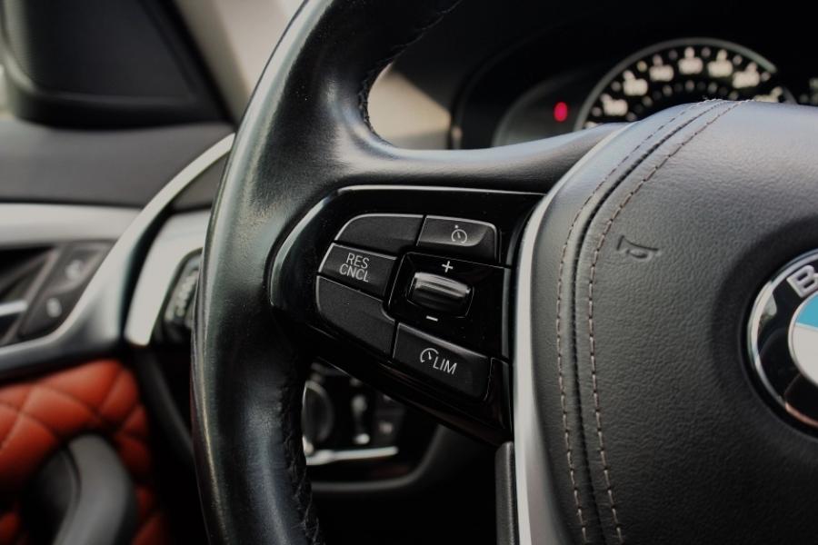 Brūns BMW 520 2018 Rīga, ar dzinēja tilpumu 2.00 L un nobraukumu 230 tūkst. km par 21500 €, foto 43 vietnē AUTOMOTO.COM.LV