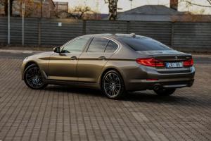 Brūns BMW 520 2018 Rīga, ar dzinēja tilpumu 2.00 L un nobraukumu 230 tūkst. km par 21500 €, foto 46 vietnē AUTOMOTO.COM.LV