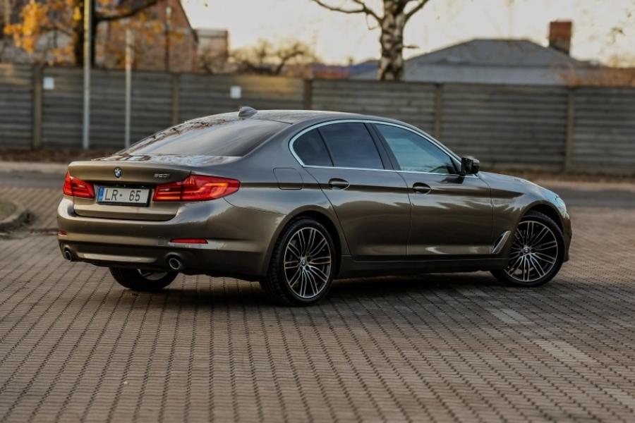 Brūns BMW 520 2018 Rīga, ar dzinēja tilpumu 2.00 L un nobraukumu 230 tūkst. km par 21500 €, foto 50 vietnē AUTOMOTO.COM.LV
