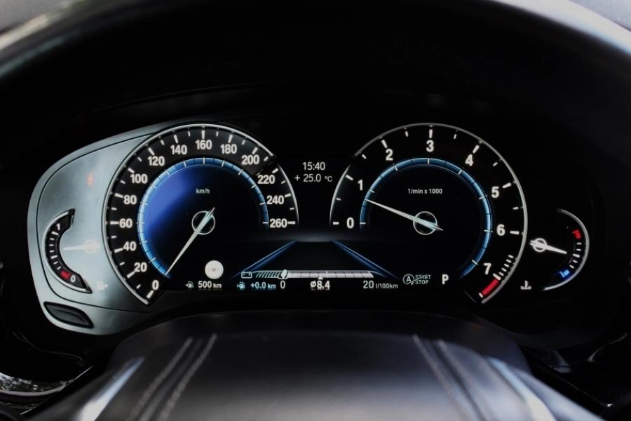 Brūns BMW 520 2018 Rīga, ar dzinēja tilpumu 2.00 L un nobraukumu 230 tūkst. km par 21500 €, foto 60 vietnē AUTOMOTO.COM.LV