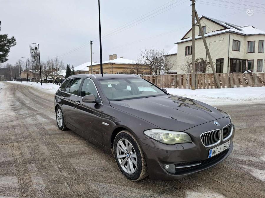 Brūns BMW 520 2010 Alīta, ar dzinēja tilpumu 2.00 L un nobraukumu 348 tūkst. km par 6700 €, foto 12 vietnē AUTOMOTO.COM.LV