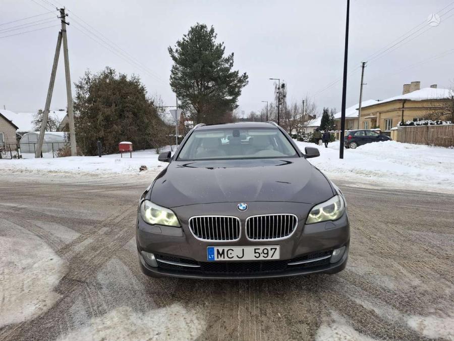 Brūns BMW 520 2010 Alīta, ar dzinēja tilpumu 2.00 L un nobraukumu 348 tūkst. km par 6700 €, foto 21 vietnē AUTOMOTO.COM.LV
