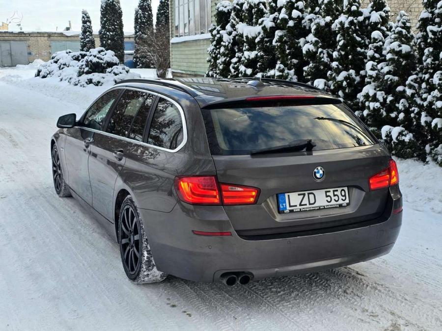 Brown BMW 520 2011 in Radviliskis, with an engine capacity of 2.00 L and mileage of 311 thousand km for 6700 €, photo 2 on AUTOMOTO.COM.LV