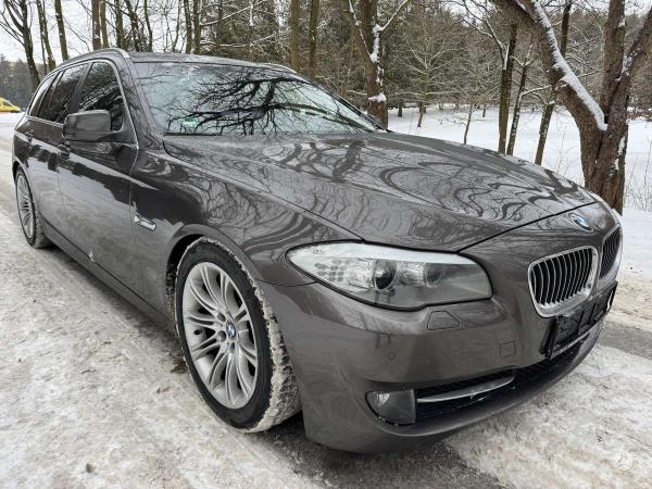 Brūns BMW 520 2011 Marijampole, ar dzinēja tilpumu 2.00 L un nobraukumu 260 tūkst. km par 8000 €, foto 1 vietnē AUTOMOTO.COM.LV