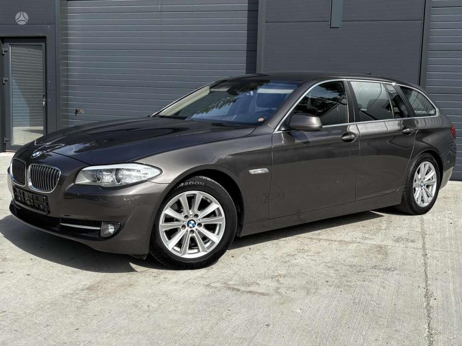 Brūns BMW 520 2011 Utena, ar dzinēja tilpumu 2.00 L un nobraukumu 372 tūkst. km par 6200 €, foto 3 vietnē AUTOMOTO.COM.LV