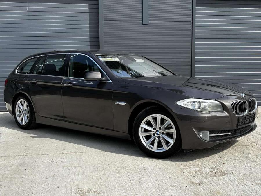 Brūns BMW 520 2011 Utena, ar dzinēja tilpumu 2.00 L un nobraukumu 372 tūkst. km par 6200 €, foto 5 vietnē AUTOMOTO.COM.LV
