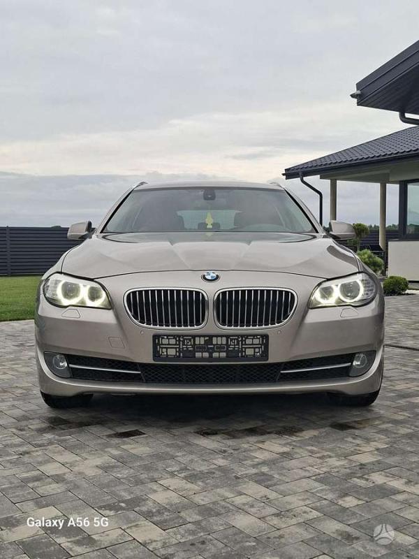 Brown BMW 520 2011 in Kaunas, with an engine capacity of 2.00 L and mileage of 287 thousand km for 8200 €, photo 2 on AUTOMOTO.COM.LV