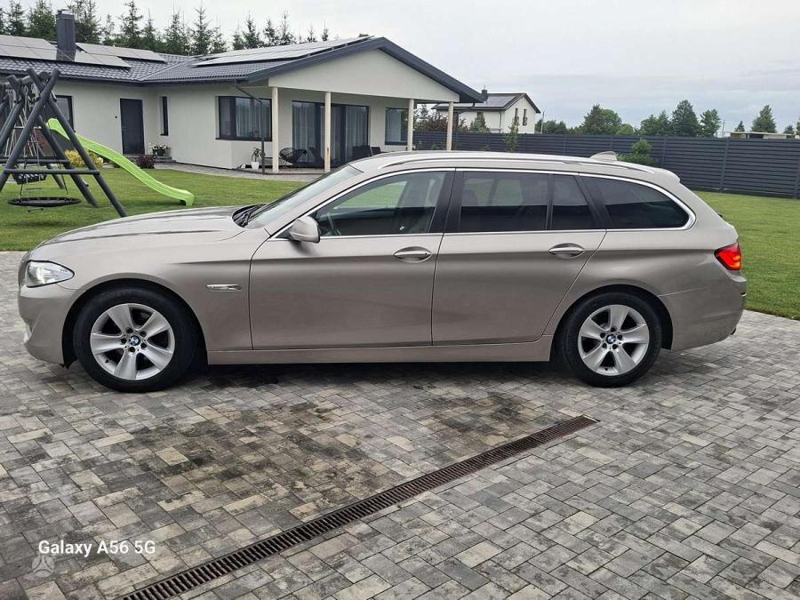 Brown BMW 520 2011 in Kaunas, with an engine capacity of 2.00 L and mileage of 287 thousand km for 8200 €, photo 4 on AUTOMOTO.COM.LV