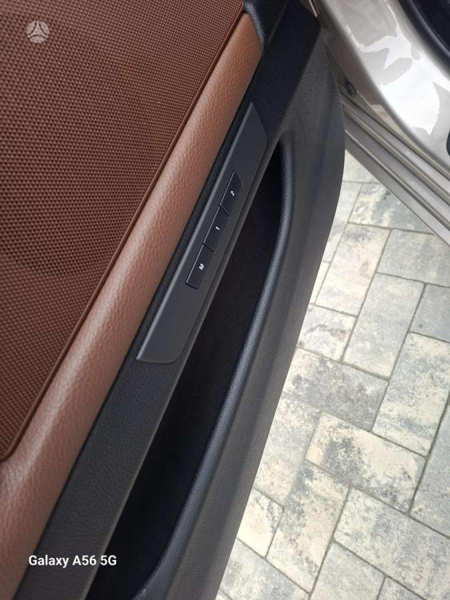 Brown BMW 520 2011 in Kaunas, with an engine capacity of 2.00 L and mileage of 287 thousand km for 8200 €, photo 17 on AUTOMOTO.COM.LV