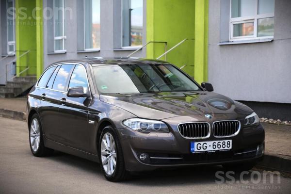 Brown BMW 520 2011 in Riga, with an engine capacity of 2.00 L and mileage of 266 thousand km for 7495 €, photo 4 on AUTOMOTO.COM.LV
