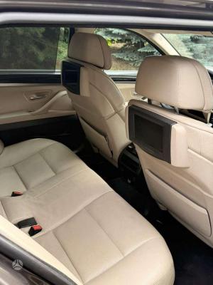Brown BMW 520 2011 in Utena, with an engine capacity of 2.00 L and mileage of 284 thousand km for 7200 €, photo 7 on AUTOMOTO.COM.LV