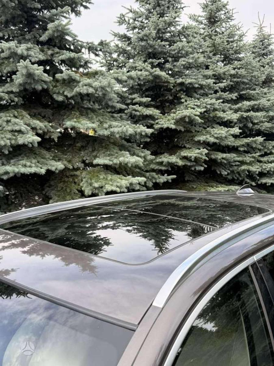 Brown BMW 520 2011 in Utena, with an engine capacity of 2.00 L and mileage of 284 thousand km for 7200 €, photo 14 on AUTOMOTO.COM.LV