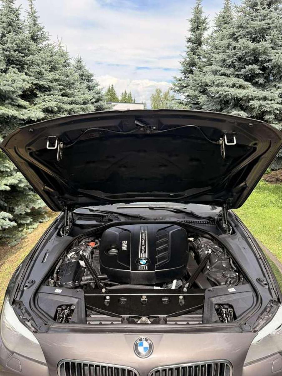 Brown BMW 520 2011 in Utena, with an engine capacity of 2.00 L and mileage of 284 thousand km for 7200 €, photo 18 on AUTOMOTO.COM.LV