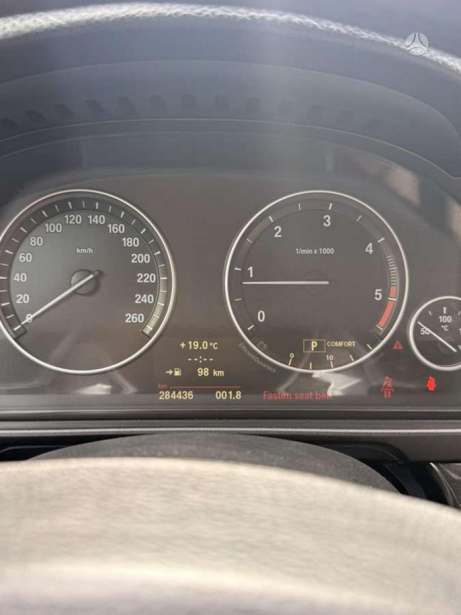 Brown BMW 520 2011 in Utena, with an engine capacity of 2.00 L and mileage of 285 thousand km for 7200 €, photo 7 on AUTOMOTO.COM.LV