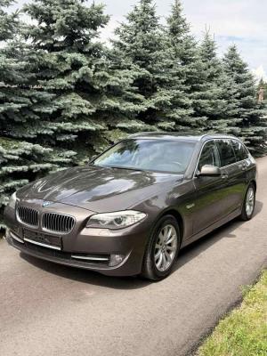 Brown BMW 520 2011 in Utena, with an engine capacity of 2.00 L and mileage of 285 thousand km for 7200 €, photo 17 on AUTOMOTO.COM.LV