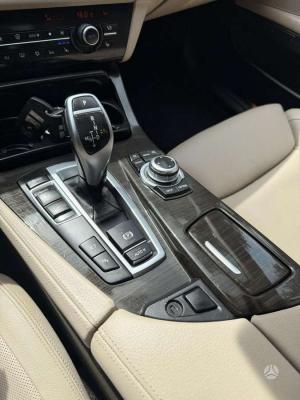 Brown BMW 520 2011 in Utena, with an engine capacity of 2.00 L and mileage of 285 thousand km for 7200 €, photo 19 on AUTOMOTO.COM.LV
