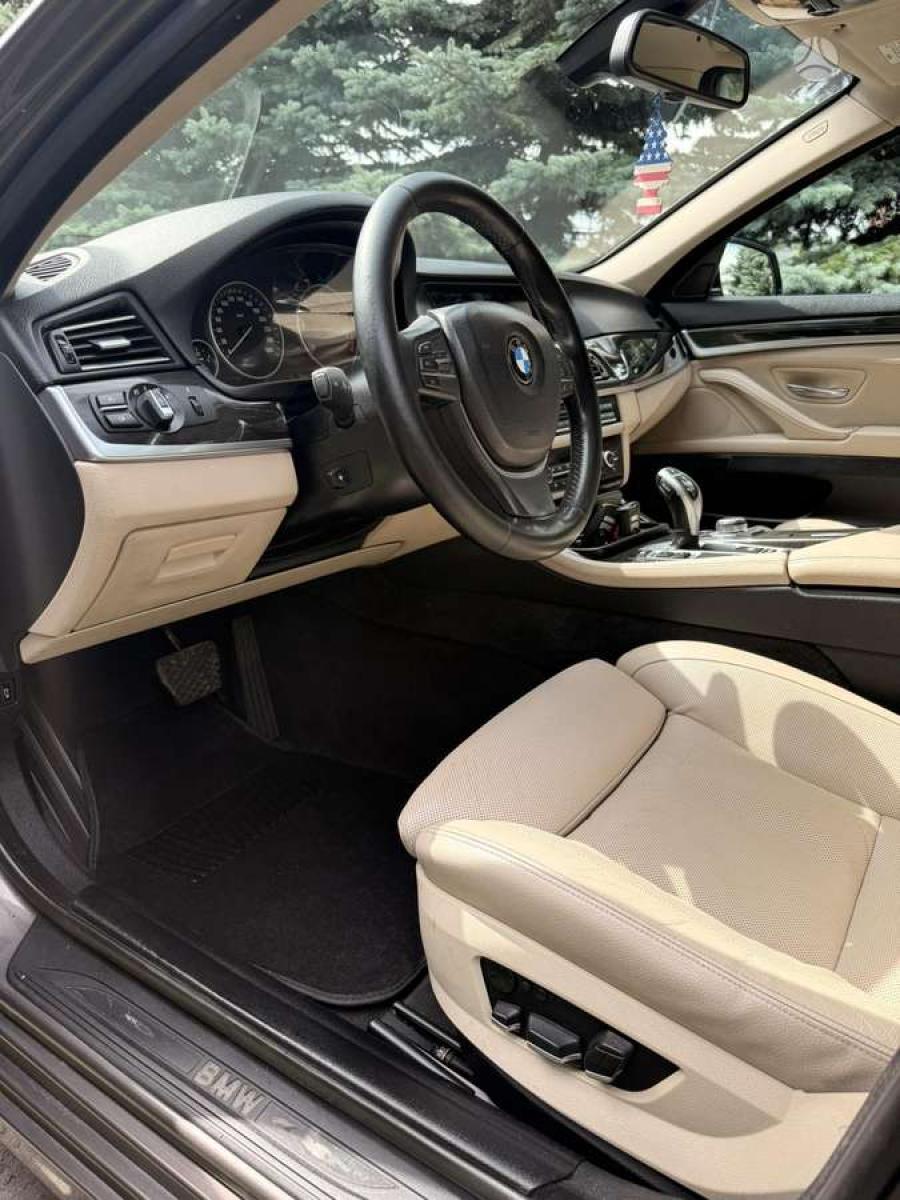 Brown BMW 520 2011 in Utena, with an engine capacity of 2.00 L and mileage of 285 thousand km for 7200 €, photo 22 on AUTOMOTO.COM.LV