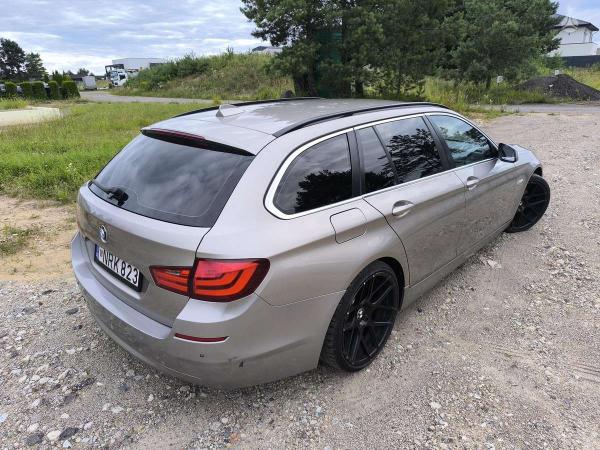 Brown BMW 520 2011 in Vilnius, with an engine capacity of 2.00 L and mileage of 330 thousand km for 5900 €, photo 5 on AUTOMOTO.COM.LV