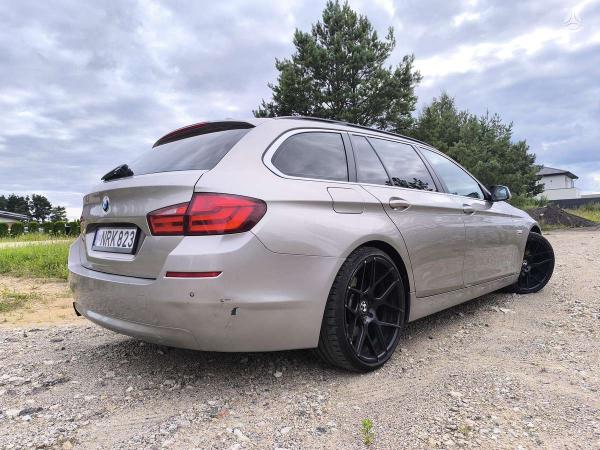 Brown BMW 520 2011 in Vilnius, with an engine capacity of 2.00 L and mileage of 330 thousand km for 5900 €, photo 6 on AUTOMOTO.COM.LV