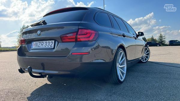 Brown BMW 520 2011 in Kaunas, with an engine capacity of 2.00 L and mileage of 402 thousand km for 6500 €, photo 6 on AUTOMOTO.COM.LV