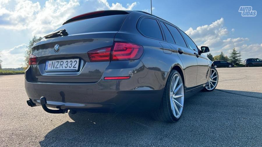 Brown BMW 520 2011 in Kaunas, with an engine capacity of 2.00 L and mileage of 402 thousand km for 6500 €, photo 6 on AUTOMOTO.COM.LV