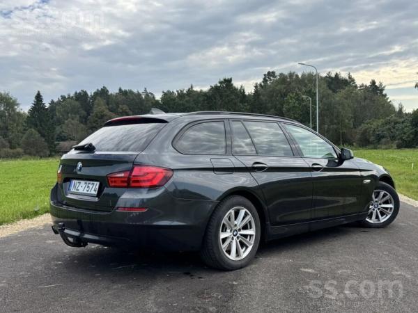 Brown BMW 520 2012 in Riga, with an engine capacity of 2.00 L and mileage of 288 thousand km for 8199 €, photo 5 on AUTOMOTO.COM.LV