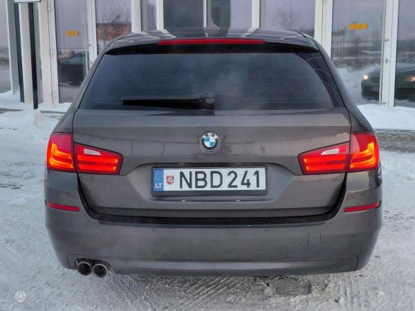 Brown BMW 520 2012 in Vilnius, with an engine capacity of 2.00 L and mileage of 345 thousand km for 7900 €, photo 5 on AUTOMOTO.COM.LV