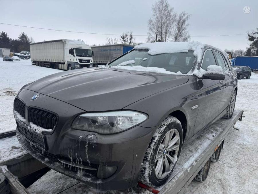 Brown BMW 520 2012 in Marijampole, with an engine capacity of 2.00 L and mileage of 350 thousand km for 6800 €, photo 1 on AUTOMOTO.COM.LV