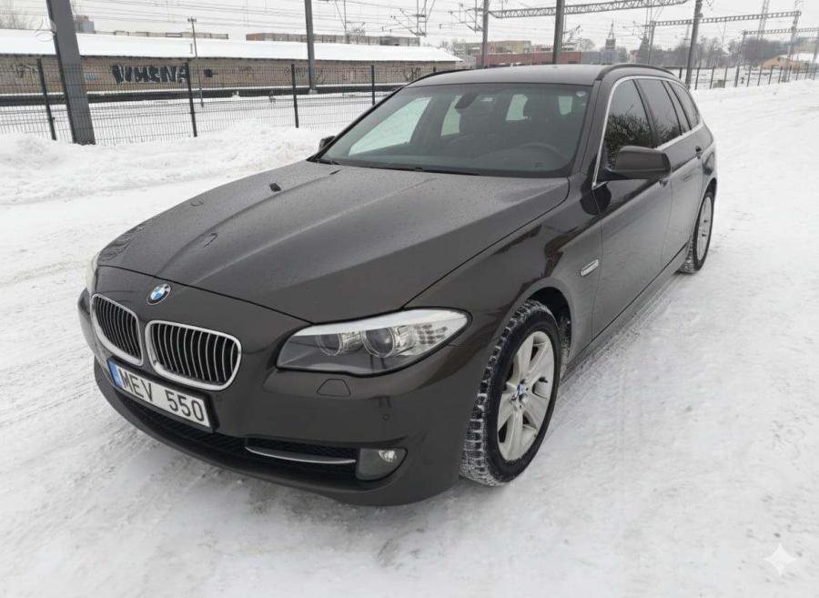 Brown BMW 520 2012 in Siauliai, with an engine capacity of 2.00 L and mileage of 304 thousand km for 8500 €, photo 1 on AUTOMOTO.COM.LV