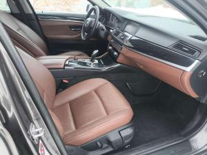 Brown BMW 520 2012 in Siauliai, with an engine capacity of 2.00 L and mileage of 304 thousand km for 8500 €, photo 13 on AUTOMOTO.COM.LV