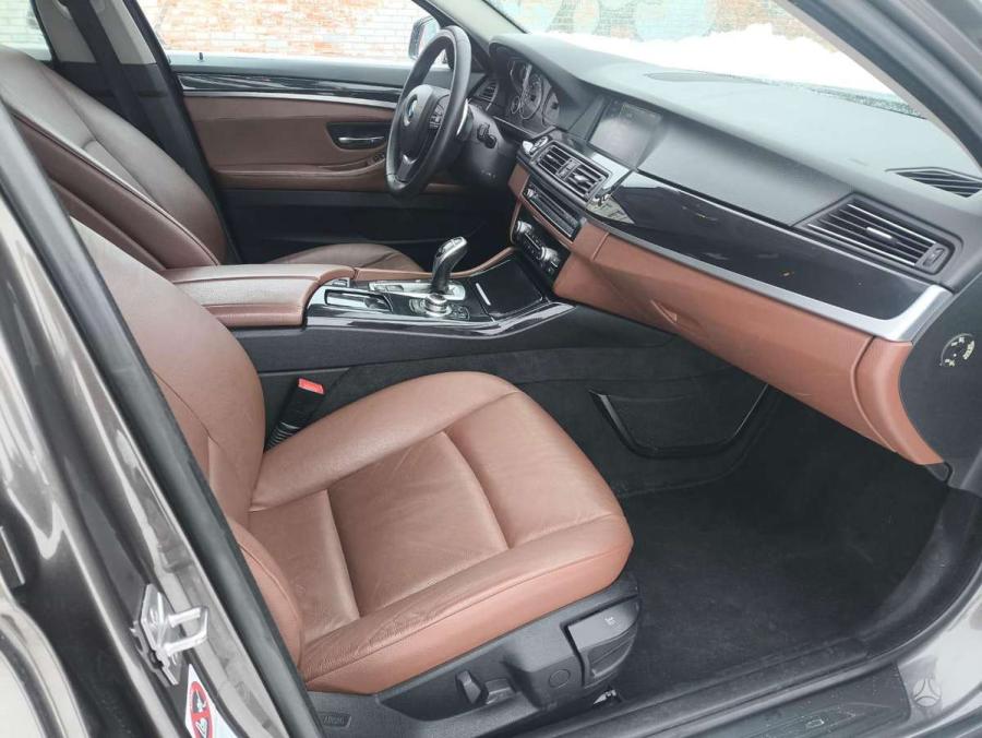 Brown BMW 520 2012 in Siauliai, with an engine capacity of 2.00 L and mileage of 304 thousand km for 8500 €, photo 13 on AUTOMOTO.COM.LV