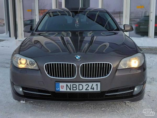 Brūns BMW 520 2012 Viļņa, ar dzinēja tilpumu 2.00 L un nobraukumu 345 tūkst. km par 7900 €, foto 2 vietnē AUTOMOTO.COM.LV