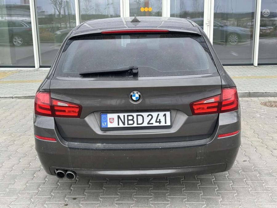 Brown BMW 520 2012 in Vilnius, with an engine capacity of 2.00 L and mileage of 345 thousand km for 7600 €, photo 6 on AUTOMOTO.COM.LV