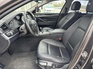 Brown BMW 520 2012 in Vilnius, with an engine capacity of 2.00 L and mileage of 345 thousand km for 7600 €, photo 9 on AUTOMOTO.COM.LV