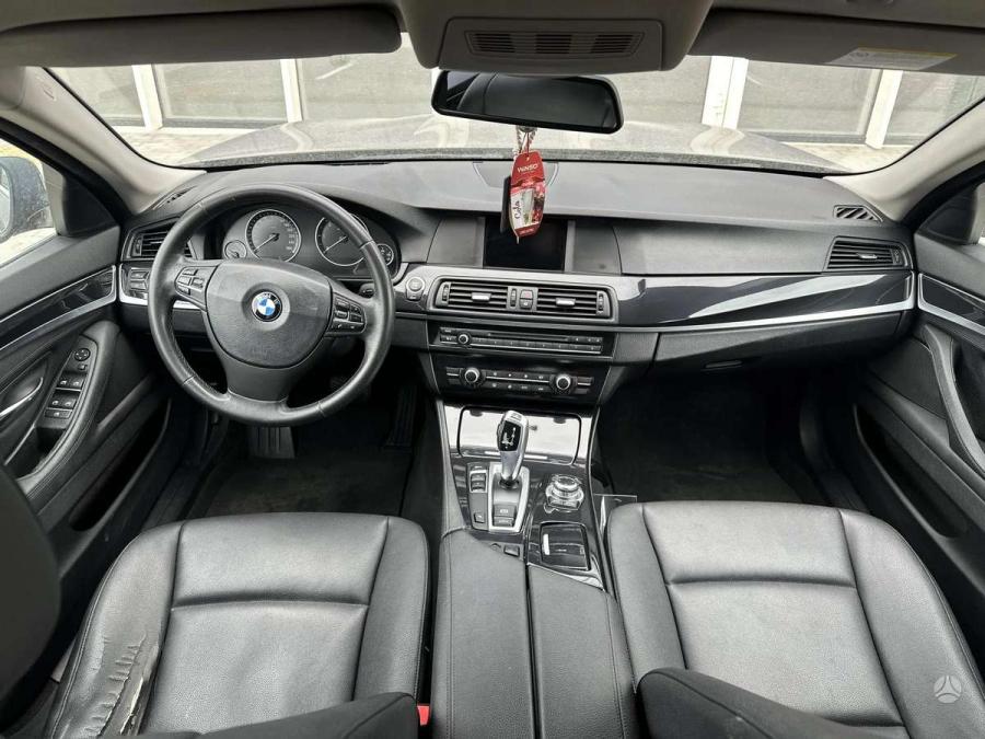 Brown BMW 520 2012 in Vilnius, with an engine capacity of 2.00 L and mileage of 345 thousand km for 7600 €, photo 14 on AUTOMOTO.COM.LV