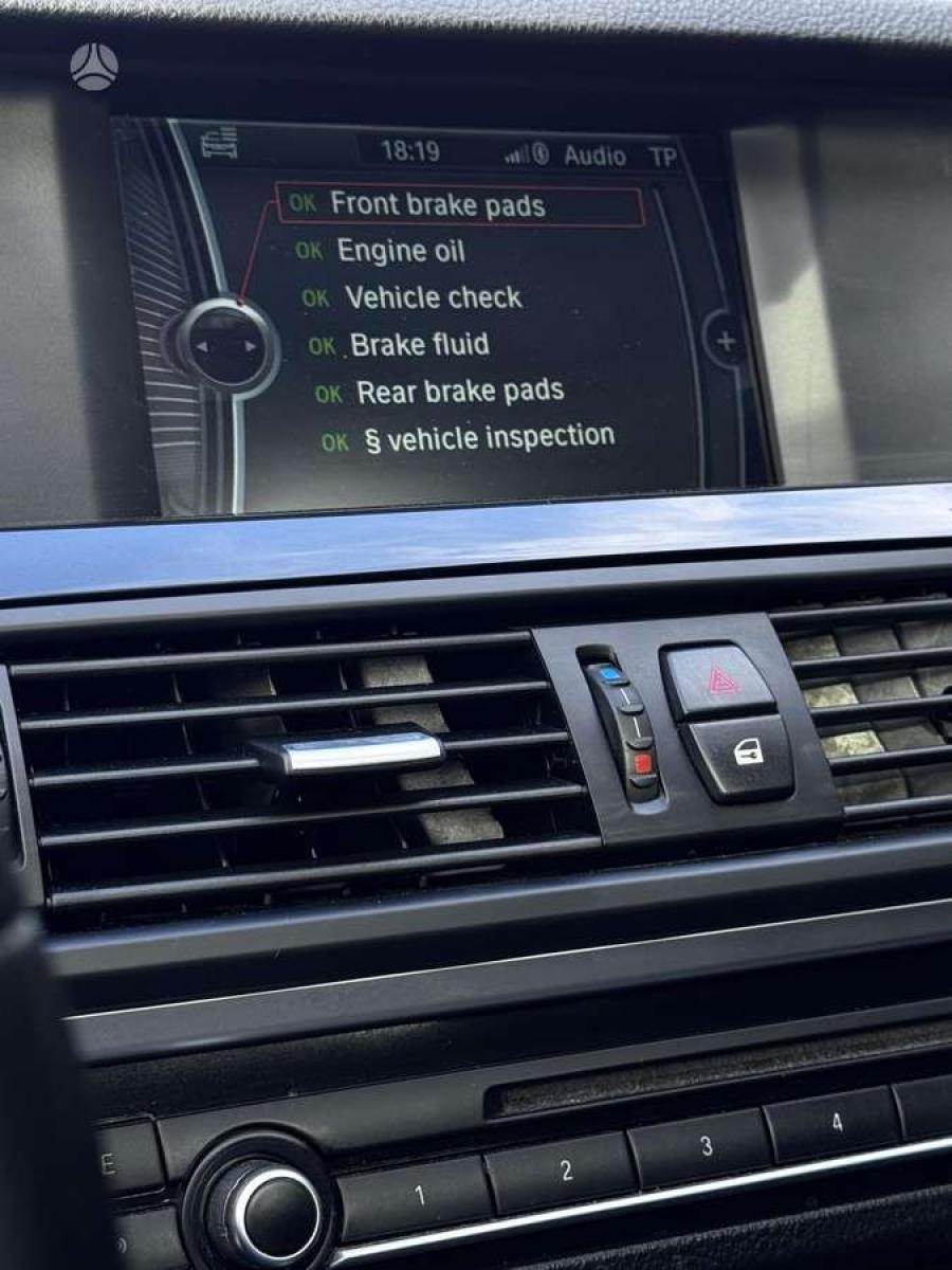 Brown BMW 520 2012 in Kaunas, with an engine capacity of 2.00 L and mileage of 327 thousand km for 5800 €, photo 10 on AUTOMOTO.COM.LV