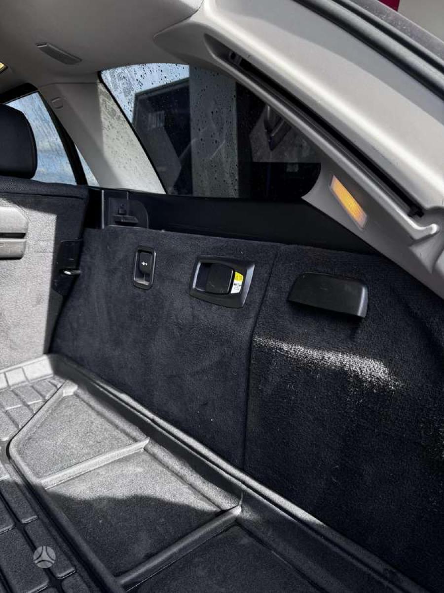 Brown BMW 520 2012 in Kaunas, with an engine capacity of 2.00 L and mileage of 327 thousand km for 5800 €, photo 18 on AUTOMOTO.COM.LV