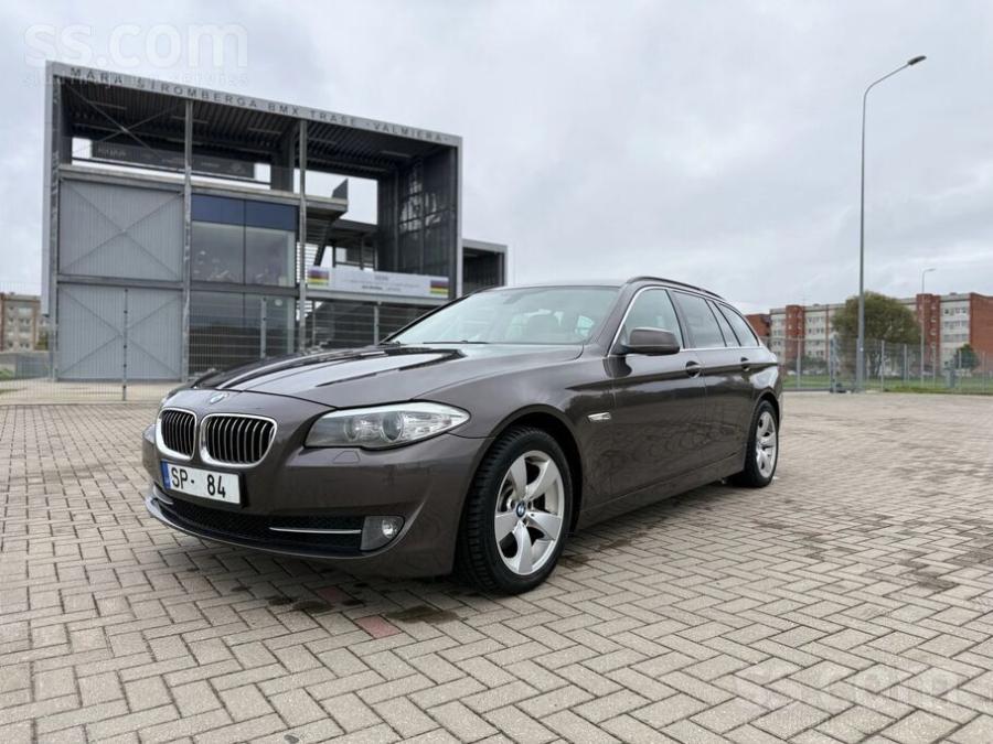 Brūns BMW 520 2012 Valmiera, ar dzinēja tilpumu 2.00 L un nobraukumu 308 tūkst. km par 7995 €, foto 1 vietnē AUTOMOTO.COM.LV