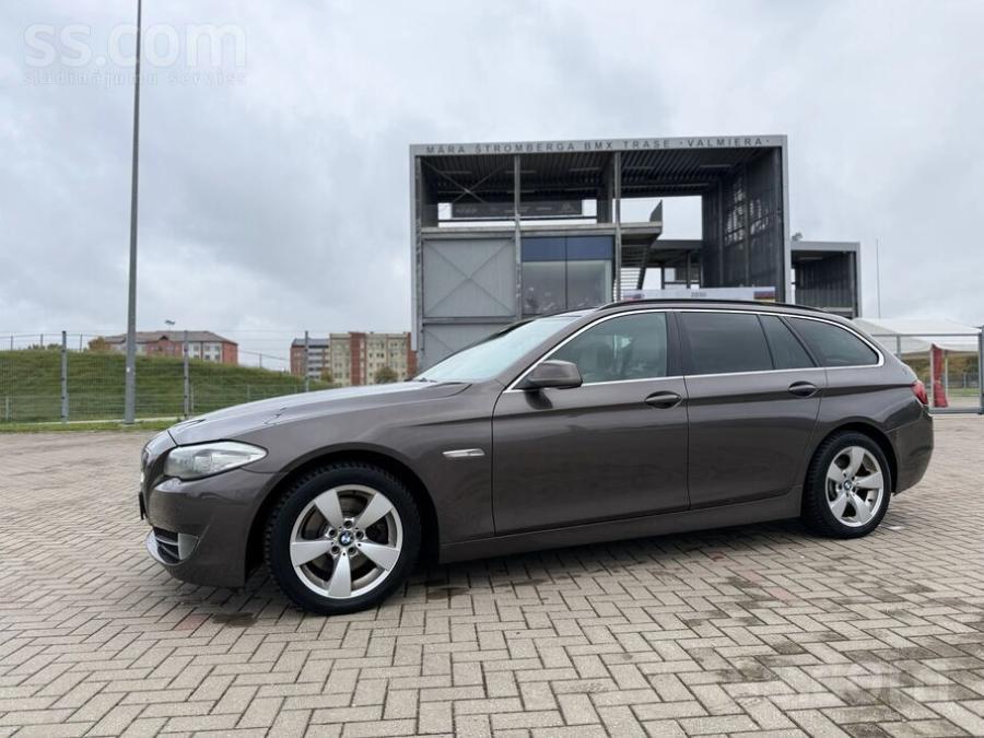 Brūns BMW 520 2012 Valmiera, ar dzinēja tilpumu 2.00 L un nobraukumu 308 tūkst. km par 7995 €, foto 7 vietnē AUTOMOTO.COM.LV