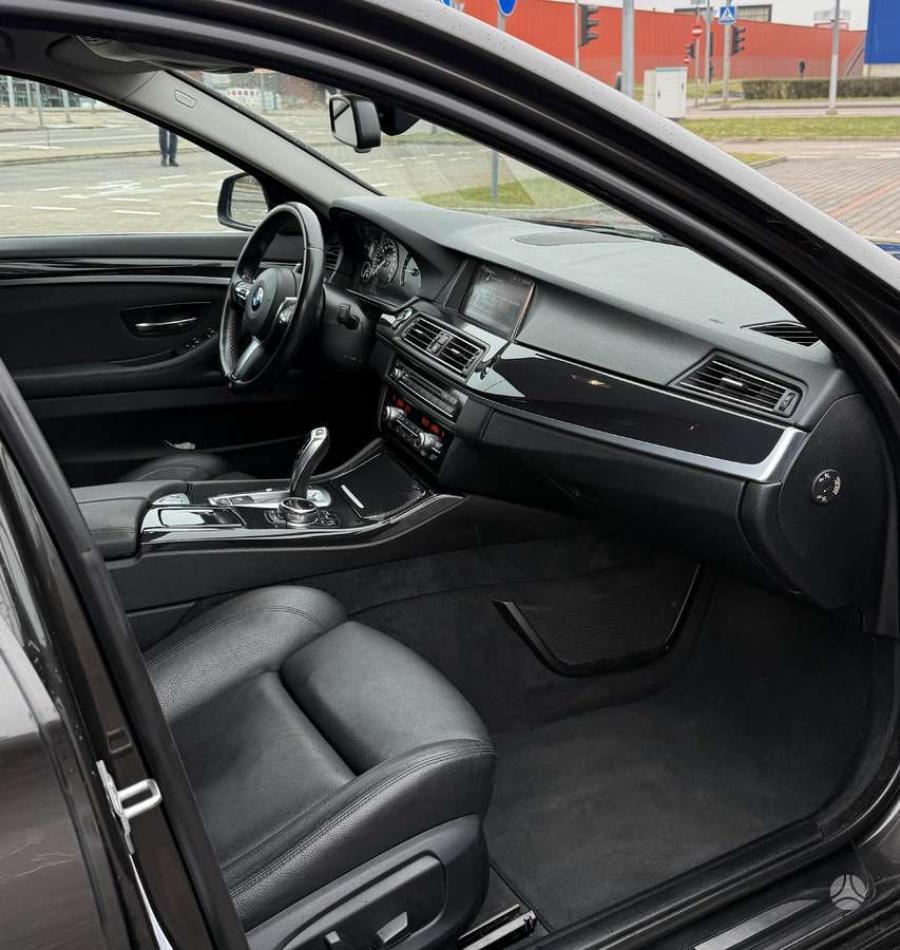 Brūns BMW 520 2013 Viļņa, ar dzinēja tilpumu 2.00 L un nobraukumu 270 tūkst. km par 8950 €, foto 22 vietnē AUTOMOTO.COM.LV