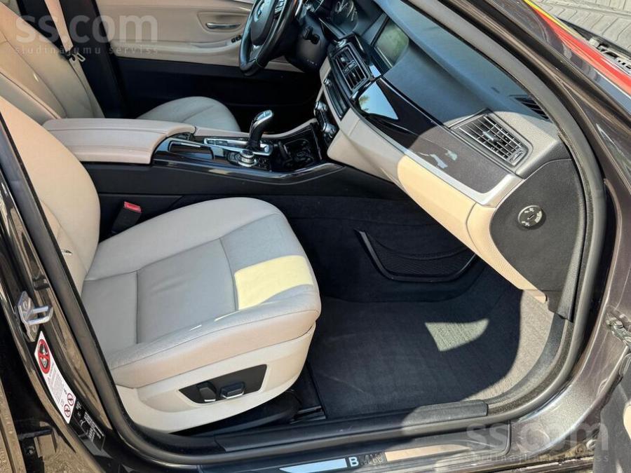 Brown BMW 520 2013 in Riga, with an engine capacity of 2.00 L and mileage of 269 thousand km for 9400 €, photo 10 on AUTOMOTO.COM.LV