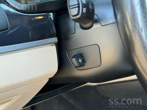 Brown BMW 520 2013 in Riga, with an engine capacity of 2.00 L and mileage of 269 thousand km for 9400 €, photo 18 on AUTOMOTO.COM.LV