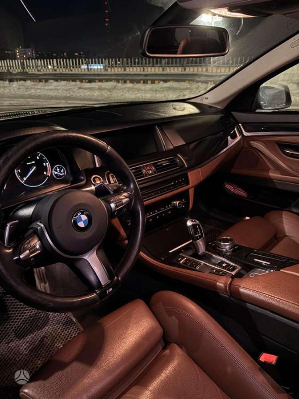 Brūns BMW 520 2014 Viļņa, ar dzinēja tilpumu 2.00 L un nobraukumu 284 tūkst. km par 10500 €, foto 8 vietnē AUTOMOTO.COM.LV