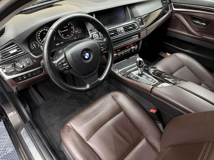 Brūns BMW 520 2014 Marijampole, ar dzinēja tilpumu 2.00 L un nobraukumu 284 tūkst. km par 11300 €, foto 2 vietnē AUTOMOTO.COM.LV