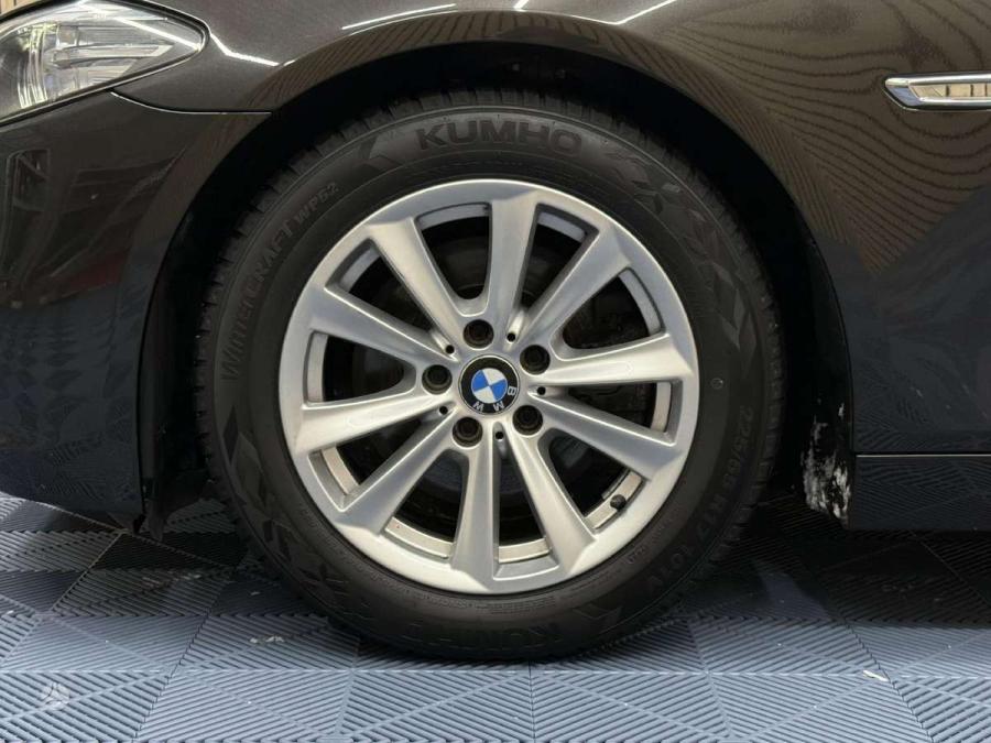 Brūns BMW 520 2014 Marijampole, ar dzinēja tilpumu 2.00 L un nobraukumu 284 tūkst. km par 11300 €, foto 33 vietnē AUTOMOTO.COM.LV