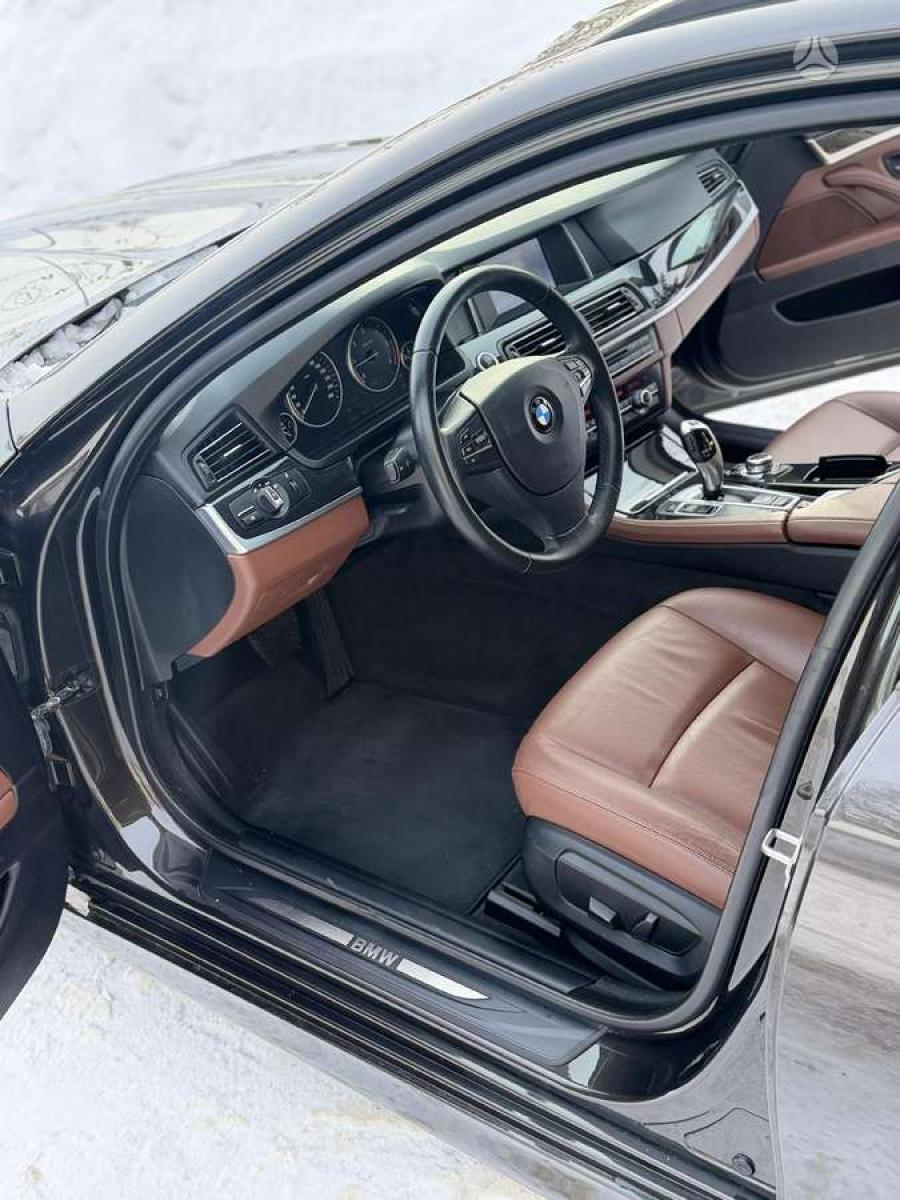 Brown BMW 520 2014 in Kaunas, with an engine capacity of 2.00 L and mileage of 240 thousand km for 9700 €, photo 13 on AUTOMOTO.COM.LV