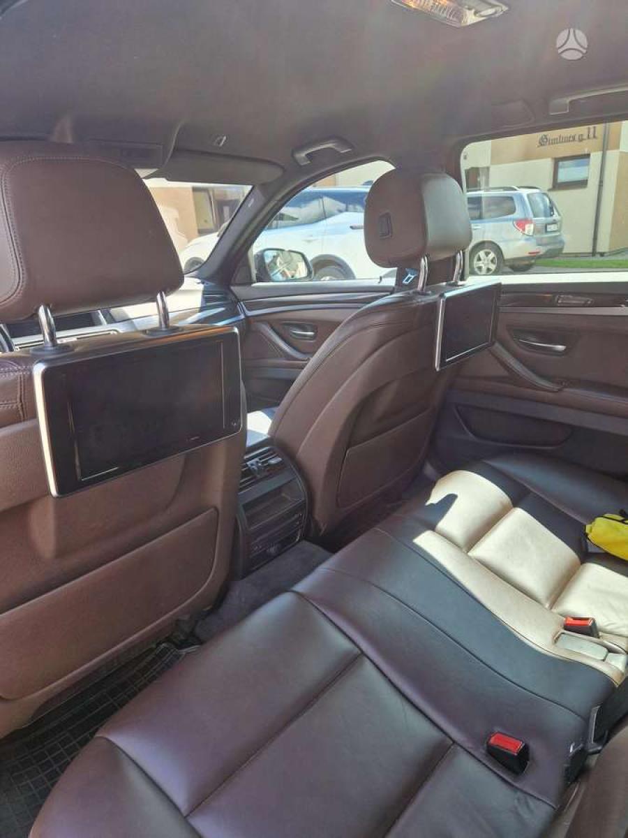 Brown BMW 520 2014 in Kaunas, with an engine capacity of 2.00 L and mileage of 333 thousand km for 9999 €, photo 11 on AUTOMOTO.COM.LV