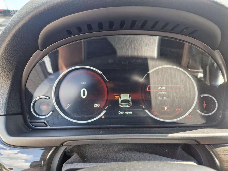 Brown BMW 520 2014 in Kaunas, with an engine capacity of 2.00 L and mileage of 333 thousand km for 9999 €, photo 12 on AUTOMOTO.COM.LV